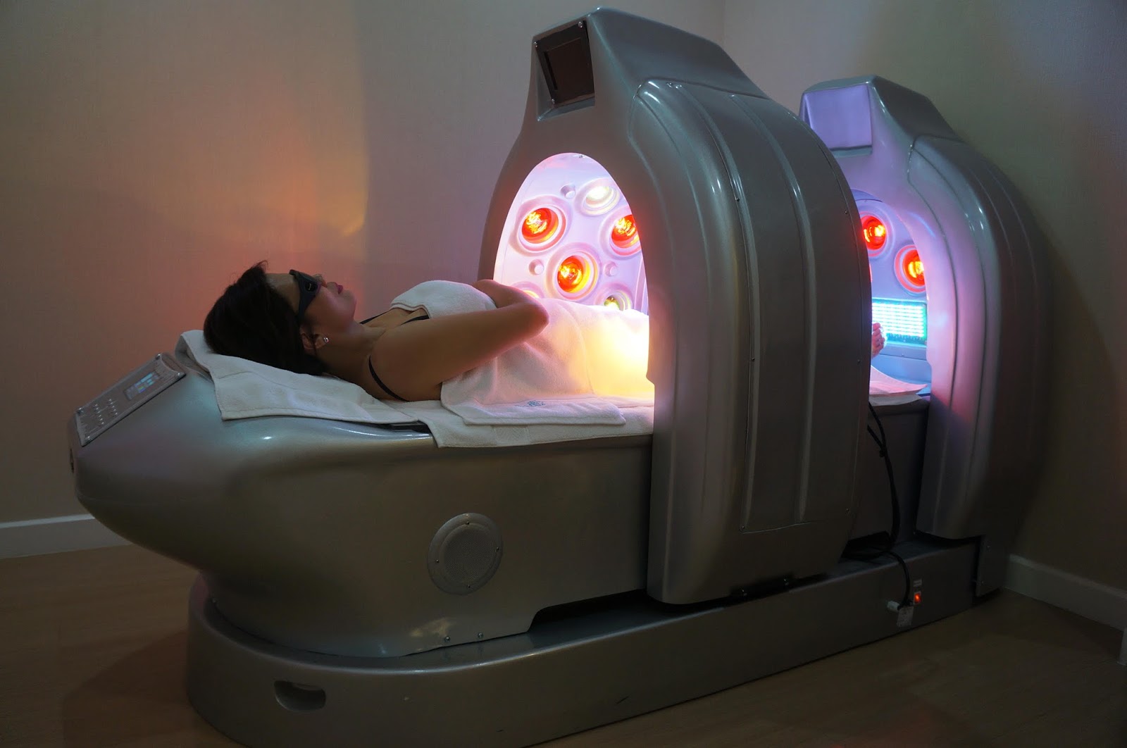 She's The Mom: Thermogenic Treatment at SvelT'i Beauty and Wellness Center