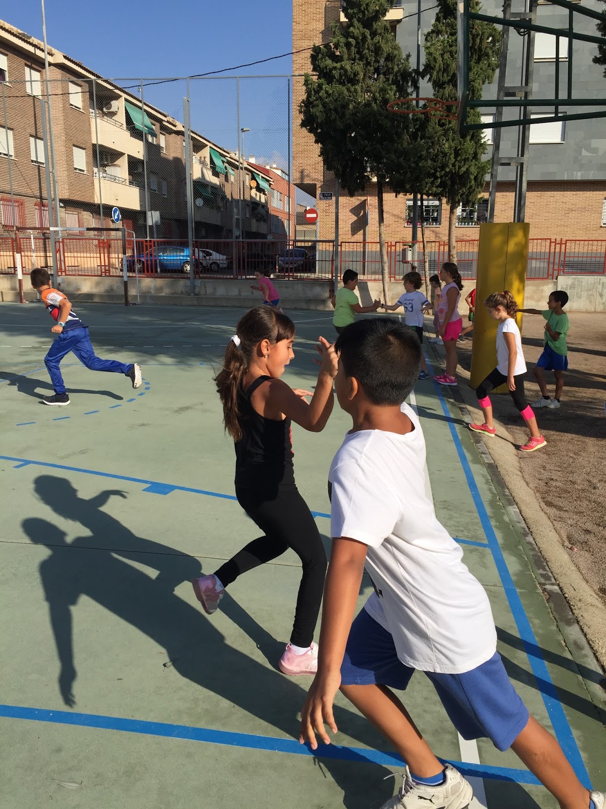 La Educación Física en la Etapa de Primaria: CALENTANDO MOTORES