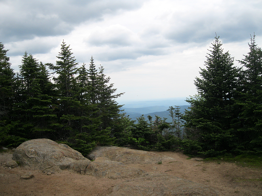 Hiking in the White Mountains: Racing the Weather: Carter Range and ...