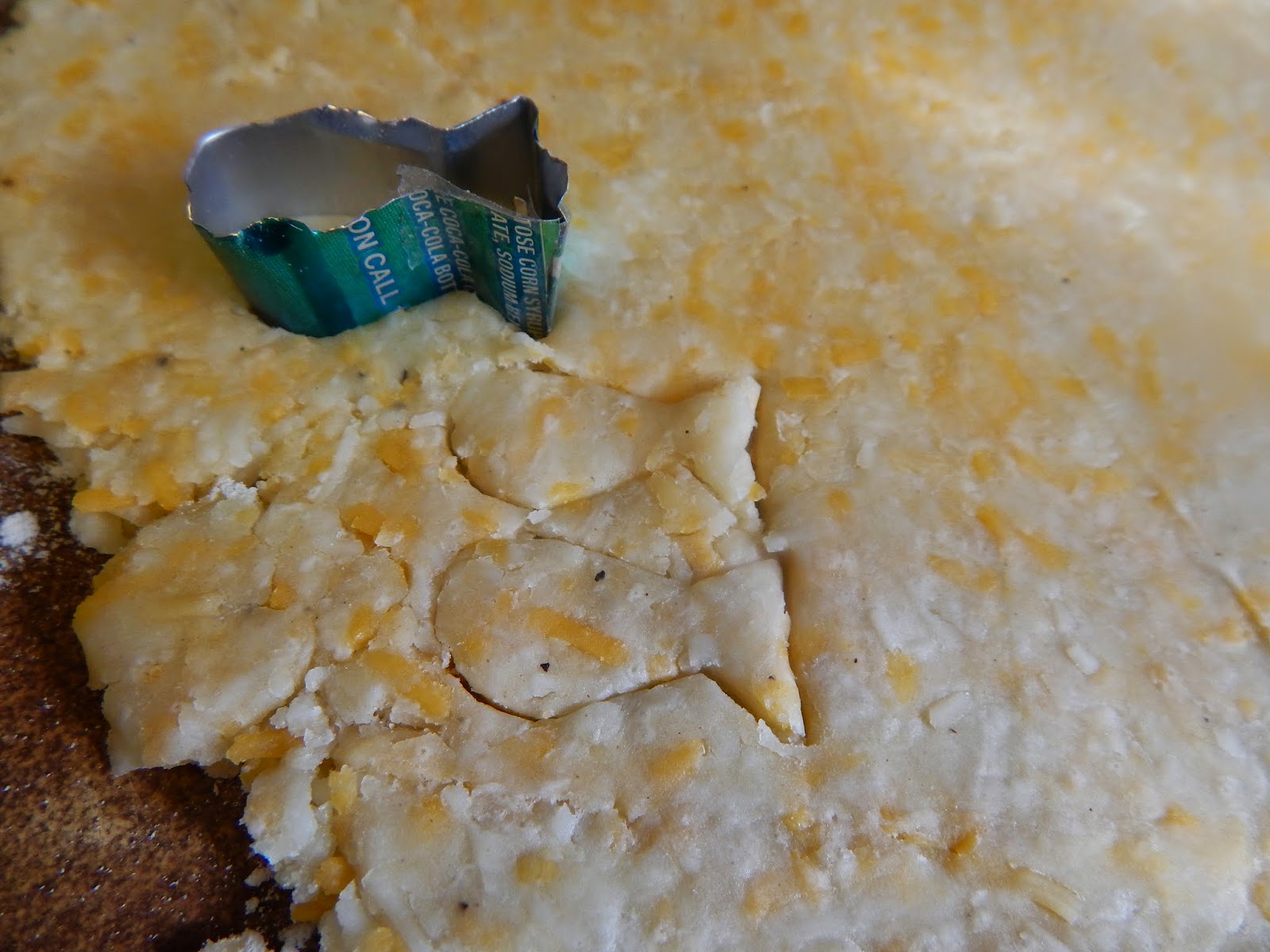 MorningNooNight: Cheddar Fish Crackers