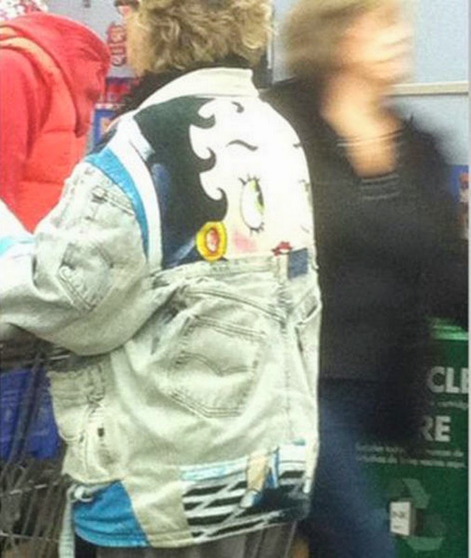 Chuck's Fun Page 2: Scene at Wal*Mart - no dress code shopping (18 images)