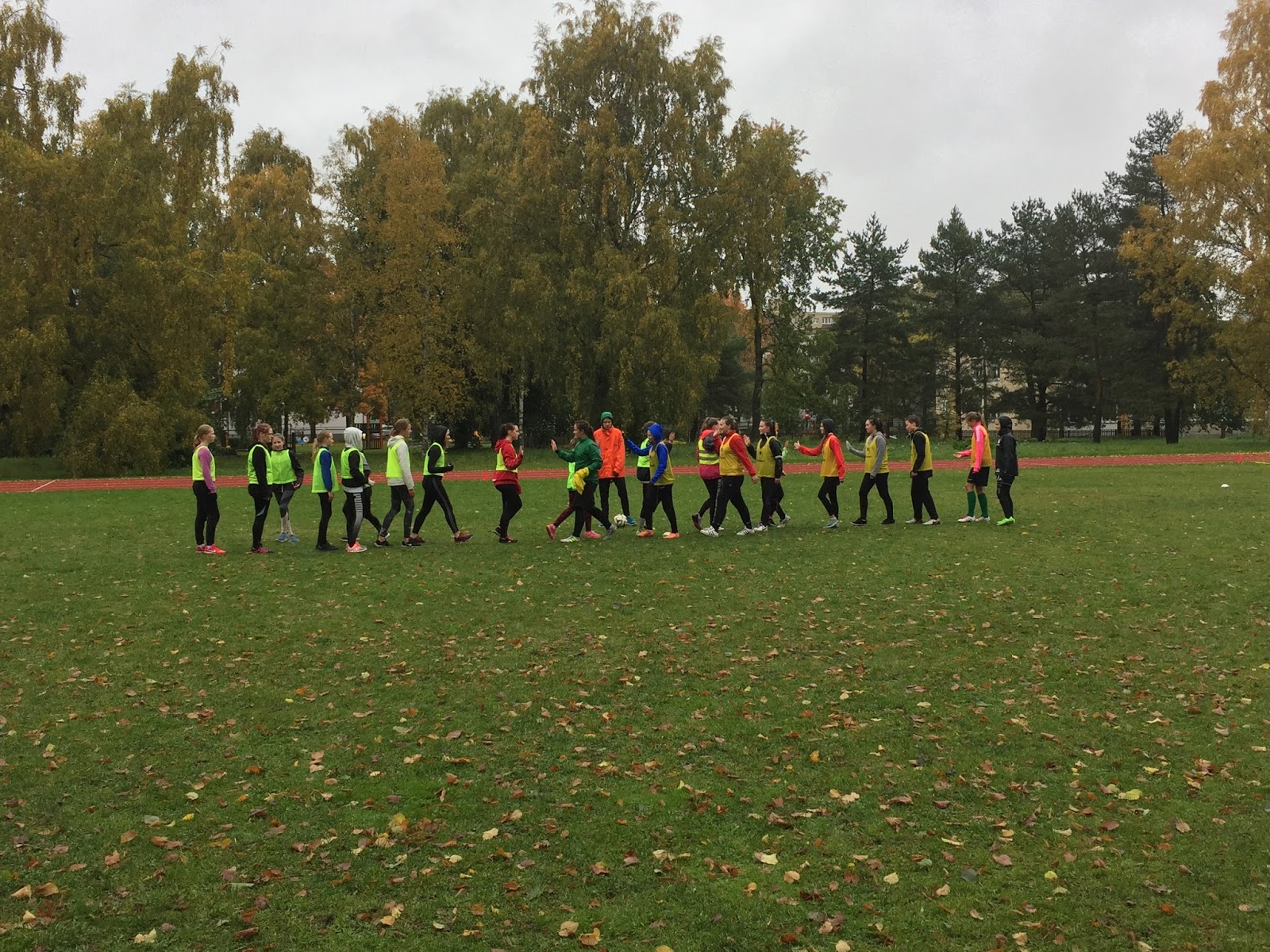 Merivälja Kool: Põhikooli tüdrukute jalgpalli teekond lõppes vahegrupis.