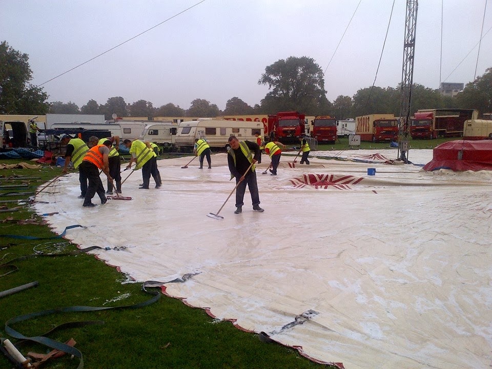 Circus Mania: Zippos cleans up!