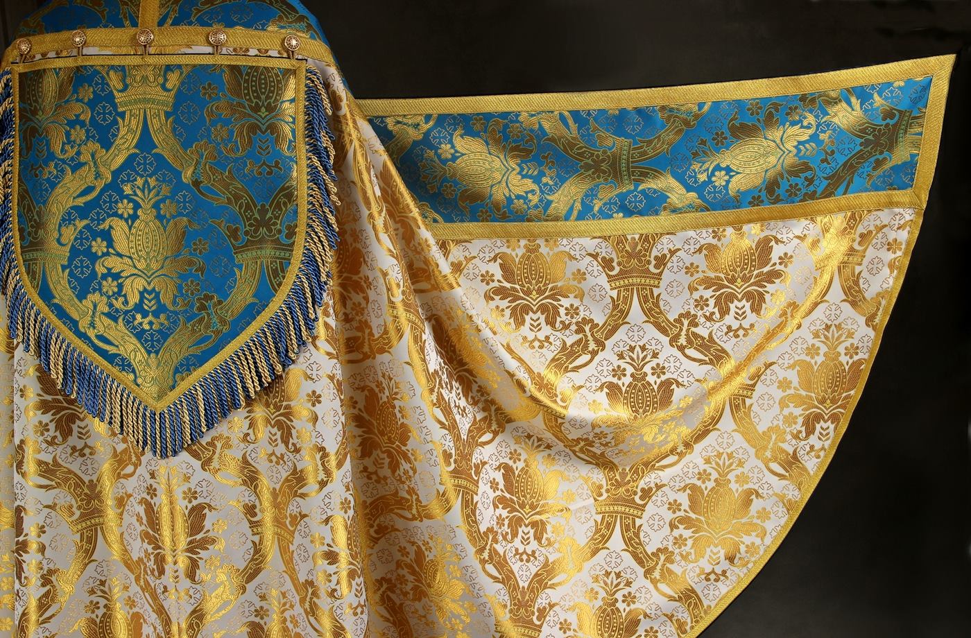 Marian Blue, Gold and White Vestments from Benedicamus ~ Liturgical ...