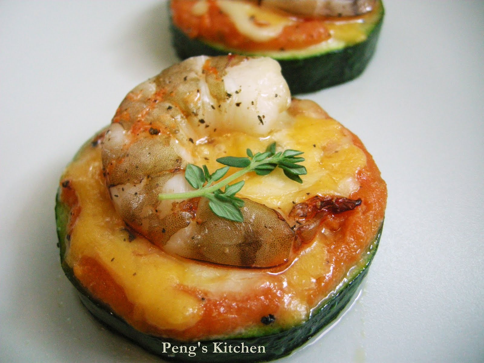 Peng's Kitchen: Baked Zuchinni with Mozerralla & Prawn