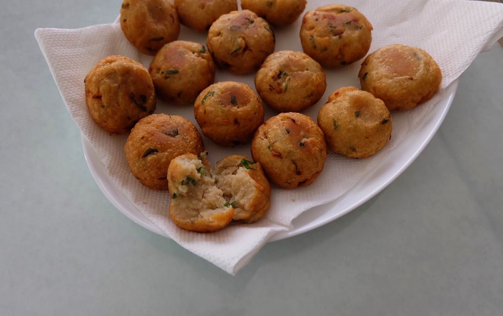 Perkedel Bondon (Potato Fritters) | Lyv to Eat