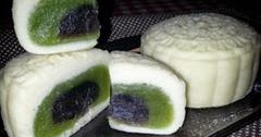 Homemade creamcheese snow skin mooncakes by Jennifer Lu