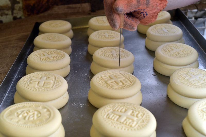 The Secrets of Step by Step Prosphora Making - The Catalog of Good Deeds