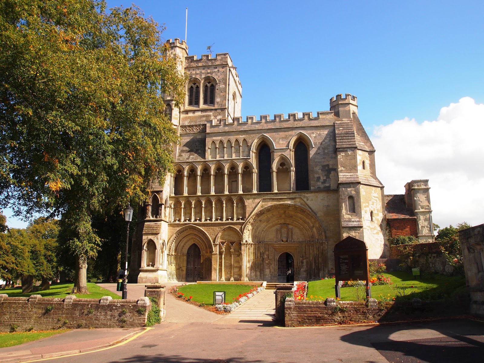 Dunstabelle's Dunstable: The Priory Grounds Dunstable