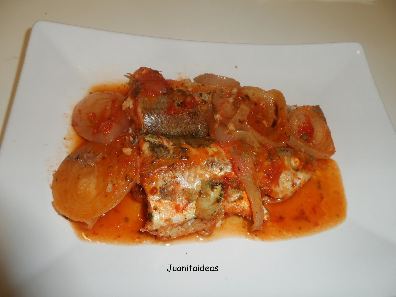 juanita ideas para el hogar: PESCADO CON GUISO DE CEBOLLAS Y ALCAPARRAS