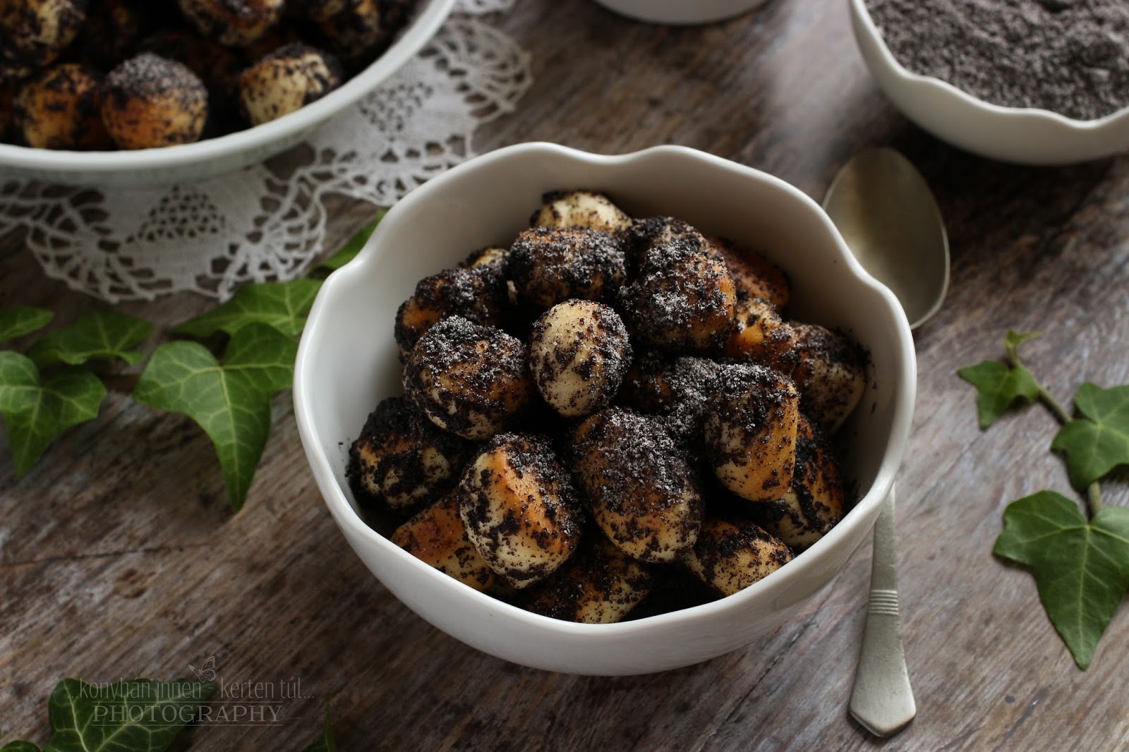 ...konyhán innen - kerten túl...: Bobalki - Szlovák mákos "gombóc"