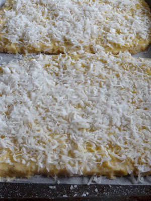 Coconut almond shortbread