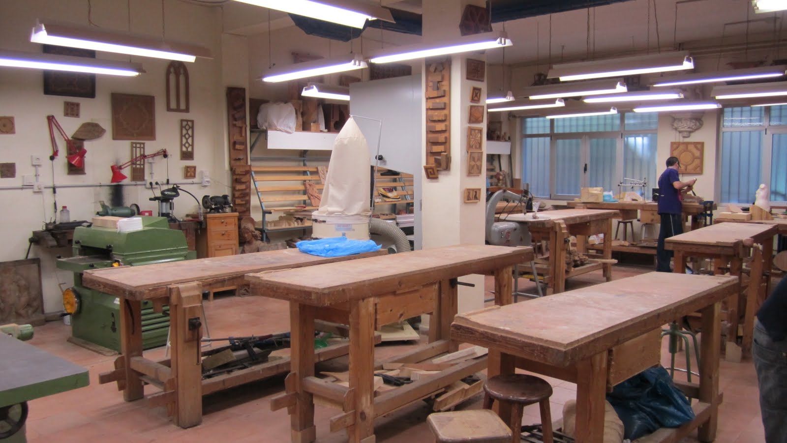 Escuela de Arte de Granada Taller de piedra y madera: NUESTRO TALLER