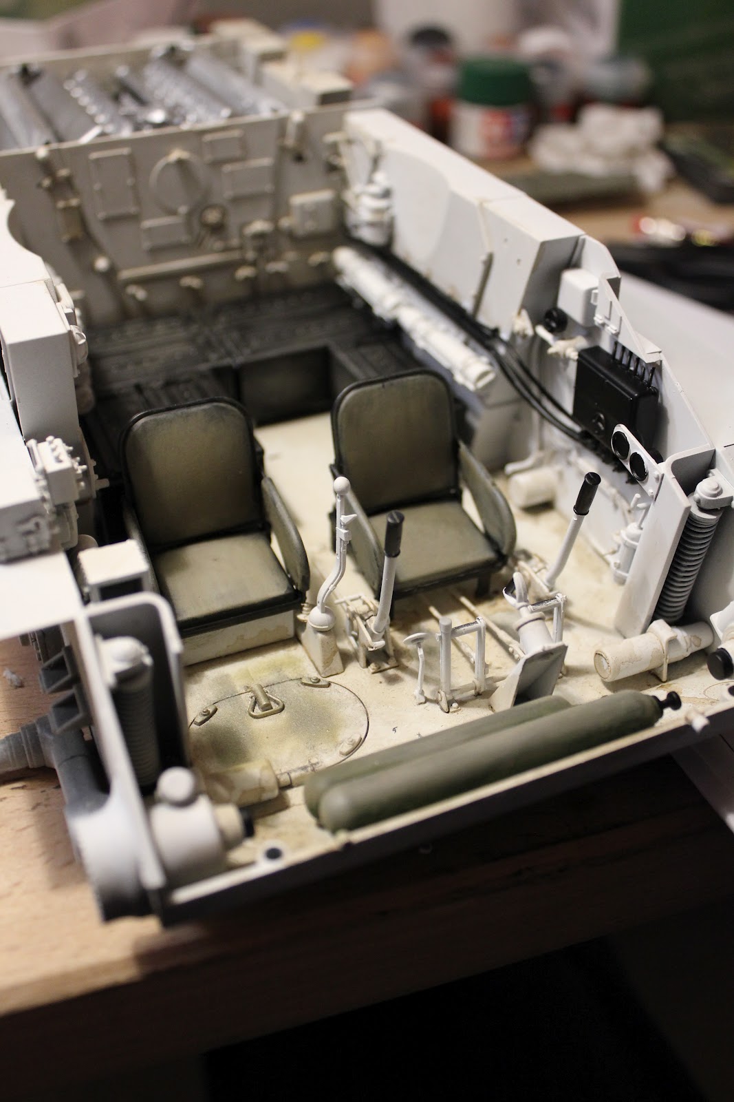 Plasticmodeling: Trumpeter 1/16 T-34/76 part three.