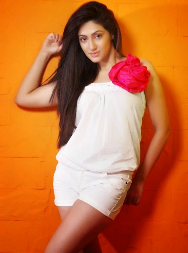 Bollywood Actress Reyhna Malhotra Spicy Photo Shoots Latest Photos ...