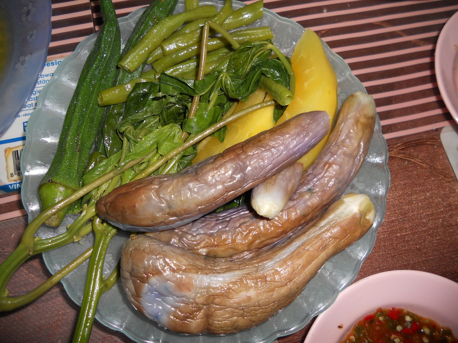 What's Cooking in KB?: Kelantan salads (ulam)