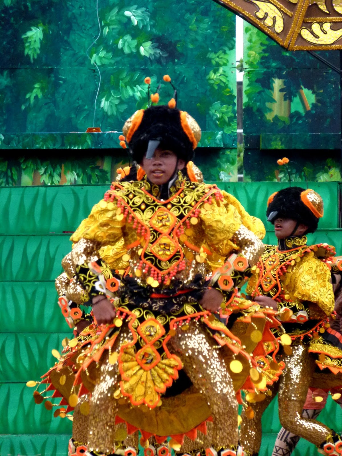 2013 KASADYAAN FESTIVAL RITUAL PRESENTATION - Lakwatserong Tsinelas