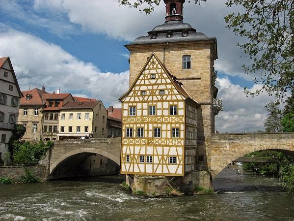 The Lost Fort: Back With Booty - Pretty Views