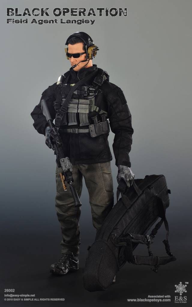 Cia Field Agent In Action