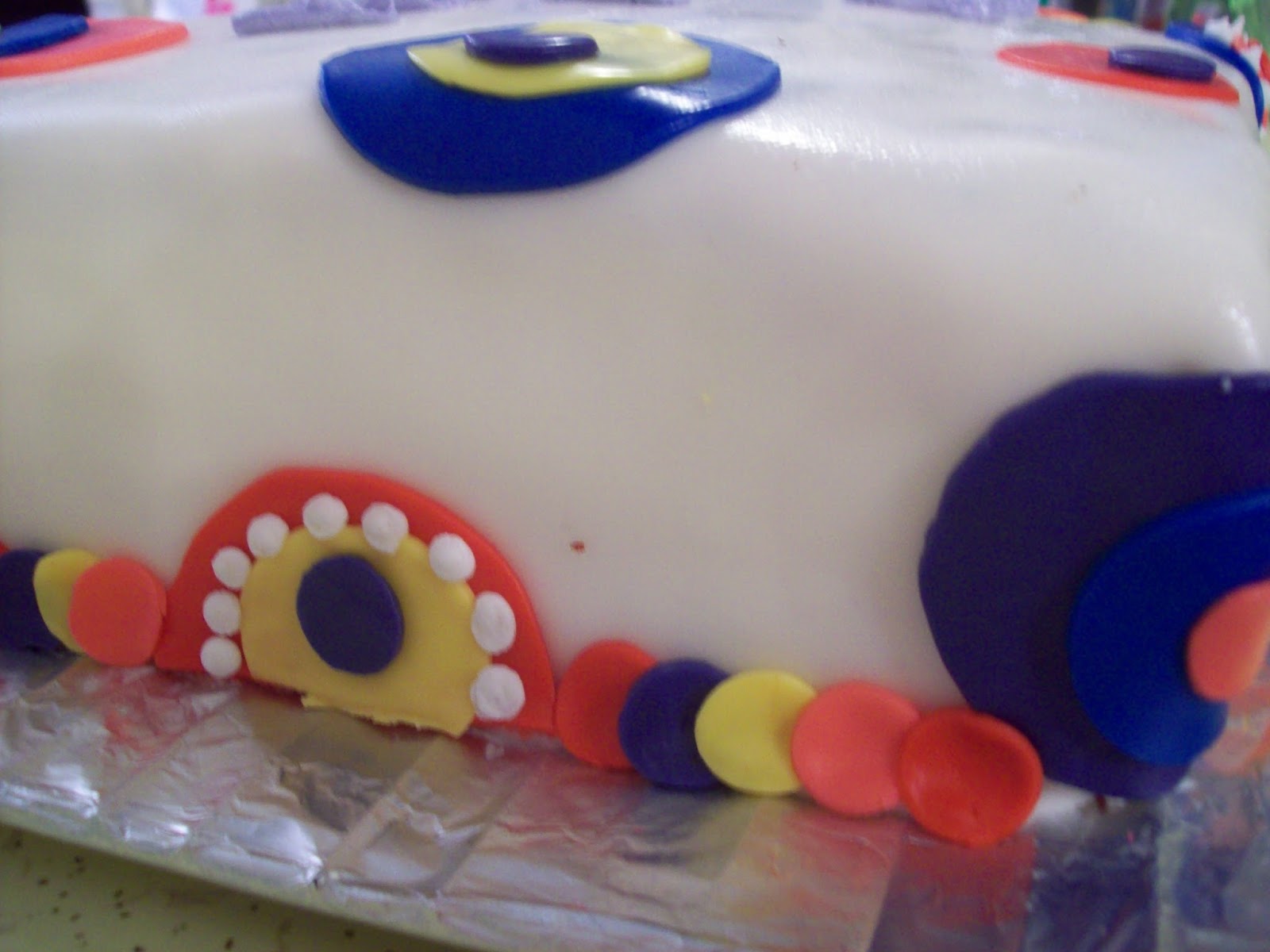 Gillian's Cool Custom Cakes