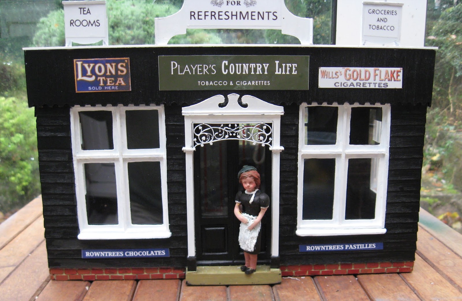 Peckforton Light Railway: How I constructed the Refreshment Room