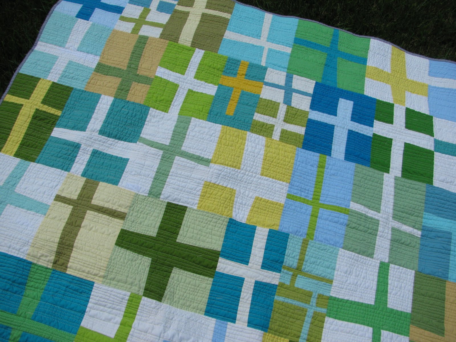Lollyquiltz: Modern Cross Quilts