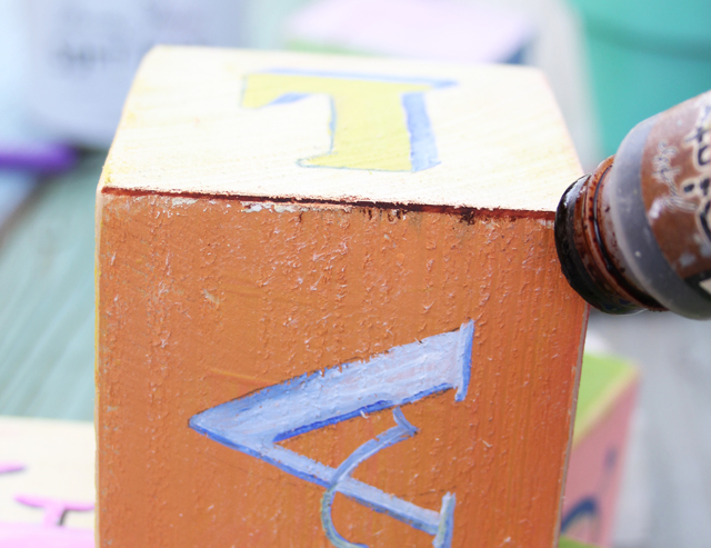 alisaburke: DIY letter blocks from makewells