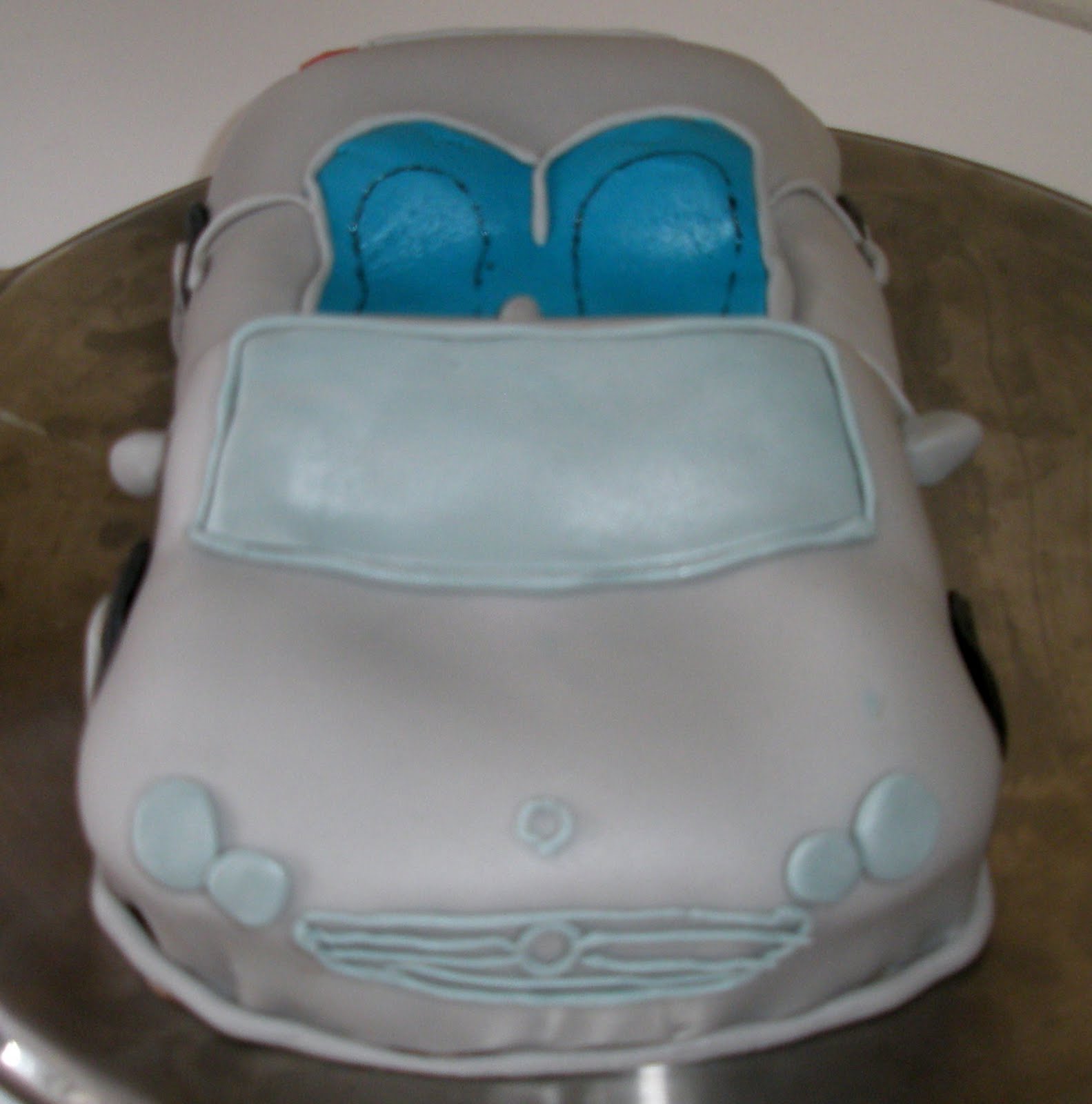 Julias Bunte Torten: Schritt für Schritt Anleitung für eine Autotorte