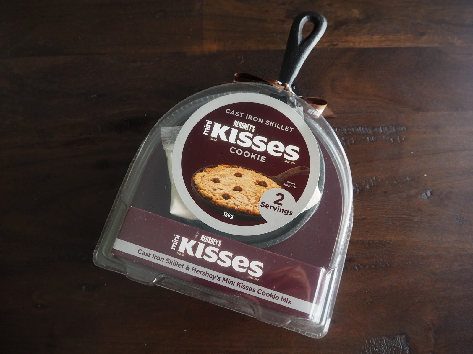 Life of Snacking Bear: Hershey's Mini Kisses Cookie