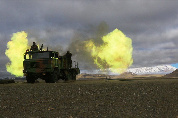 PLA Latihan menembak dengan howitzer PCL-09 122mm ~ China Indonesia ...