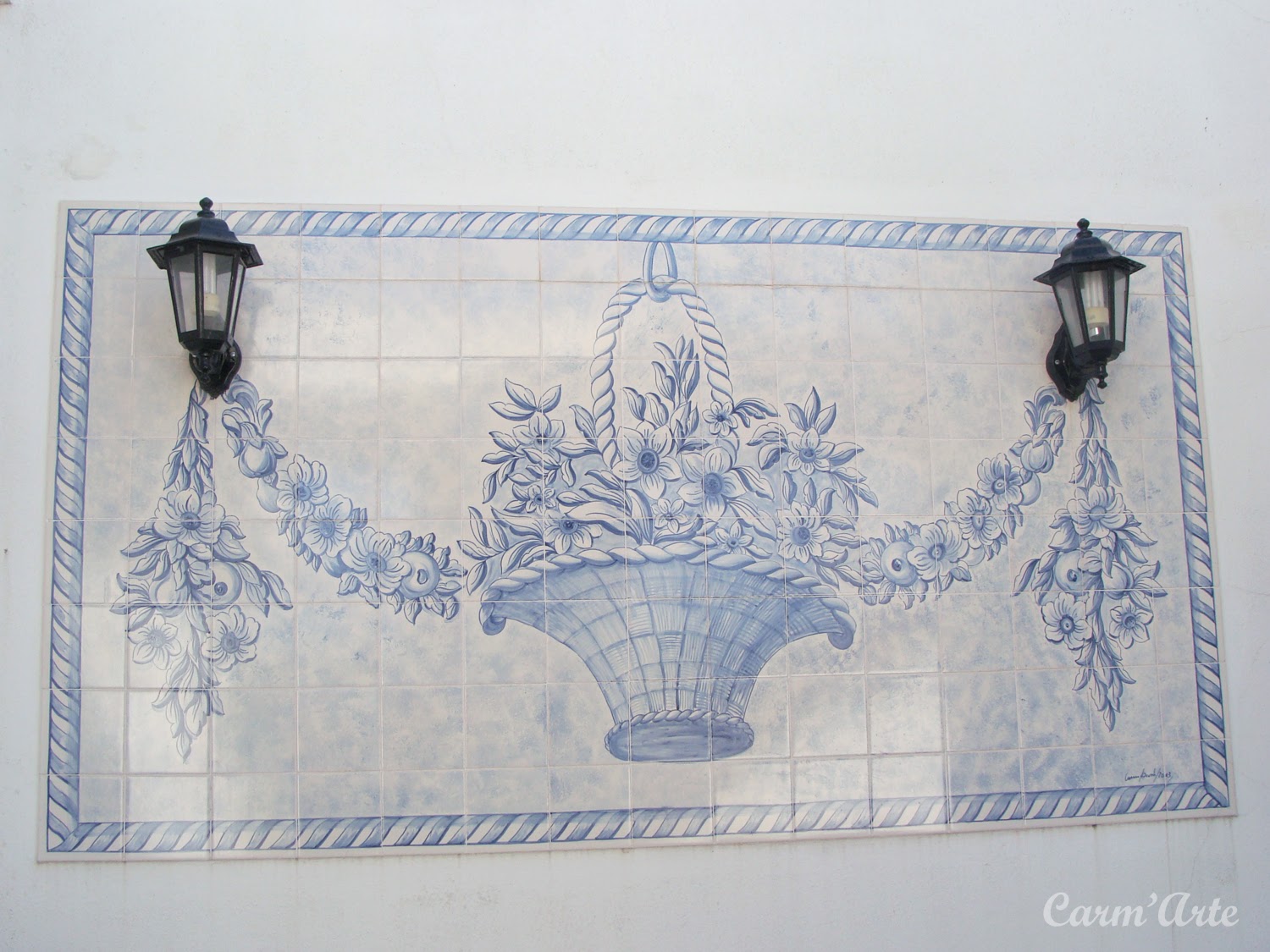 Carm'Arte: Painéis de azulejos florais