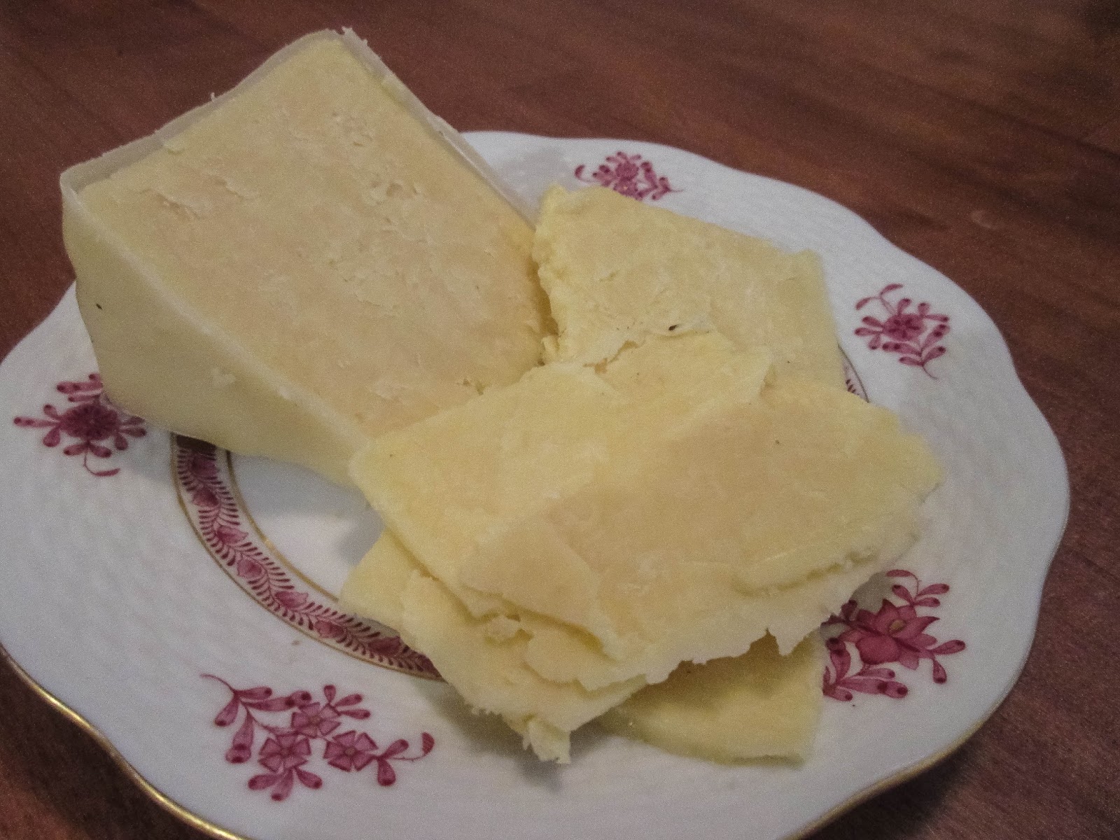 Cannundrums: Cahill's Original Irish Whiskey Cheddar