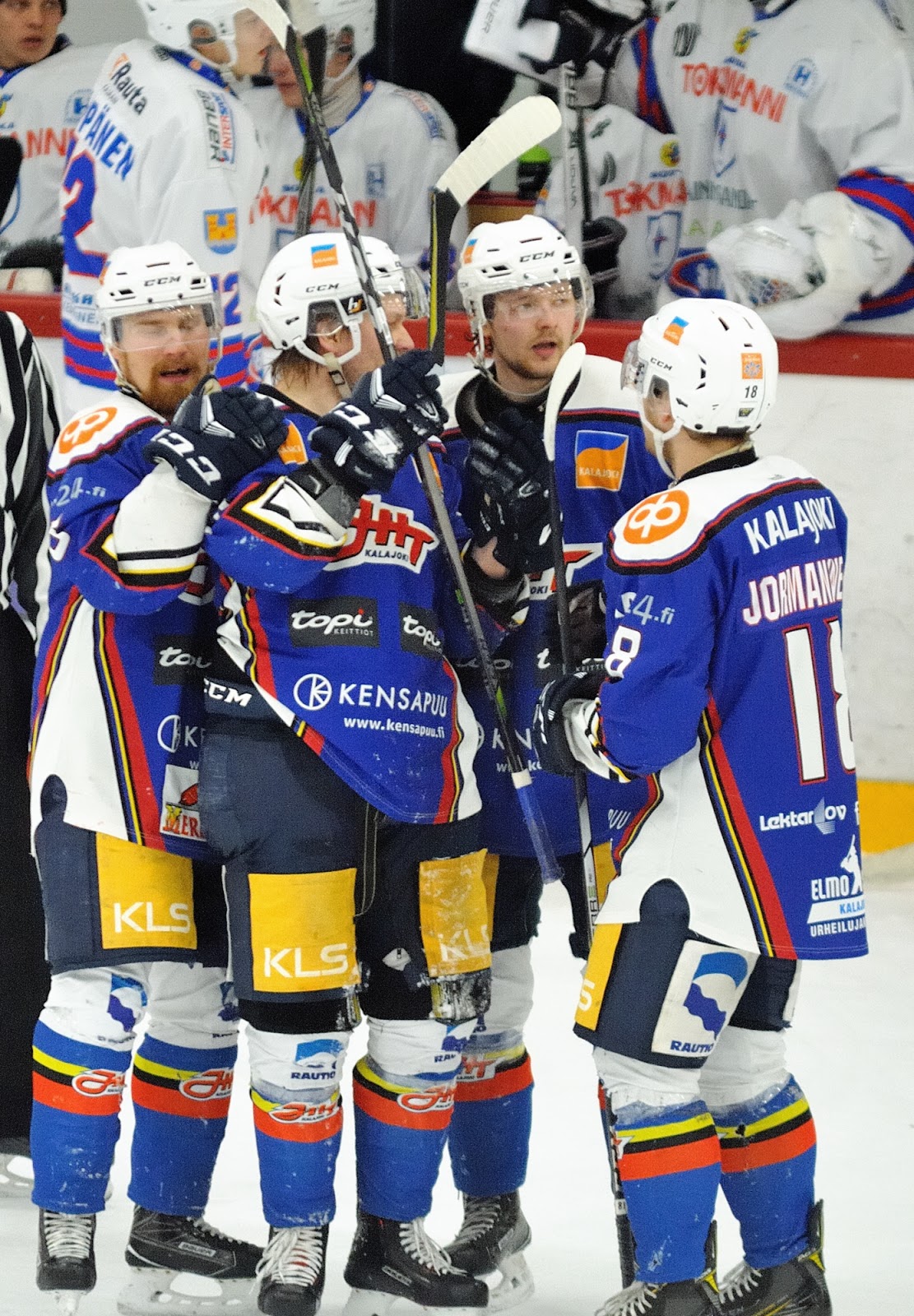 Urheilu: JHT – HOKKI 6-2