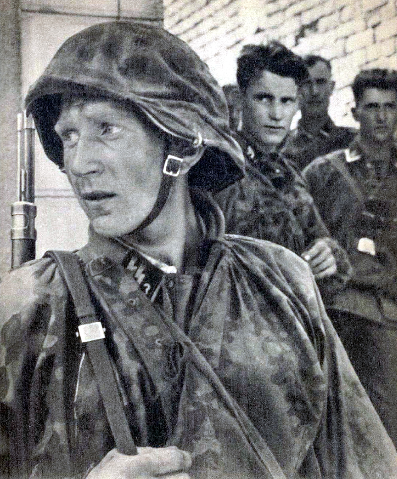 NAZI JERMAN: Foto 2. SS-Panzer-Division "Das Reich"