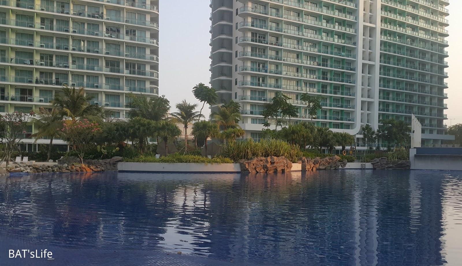 Azure Urban Resort Residences (Paranaque, Metro Manila)