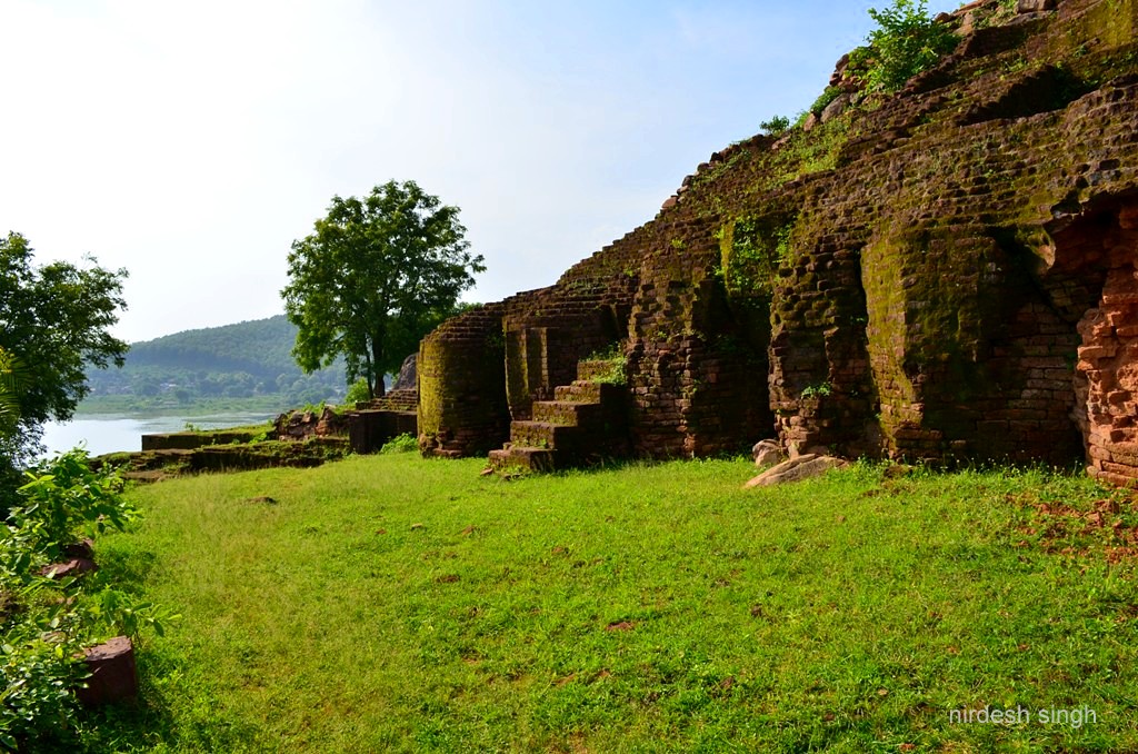 Just Tripping!: Mansar – The Monumental Brick Architecture Marvel of ...