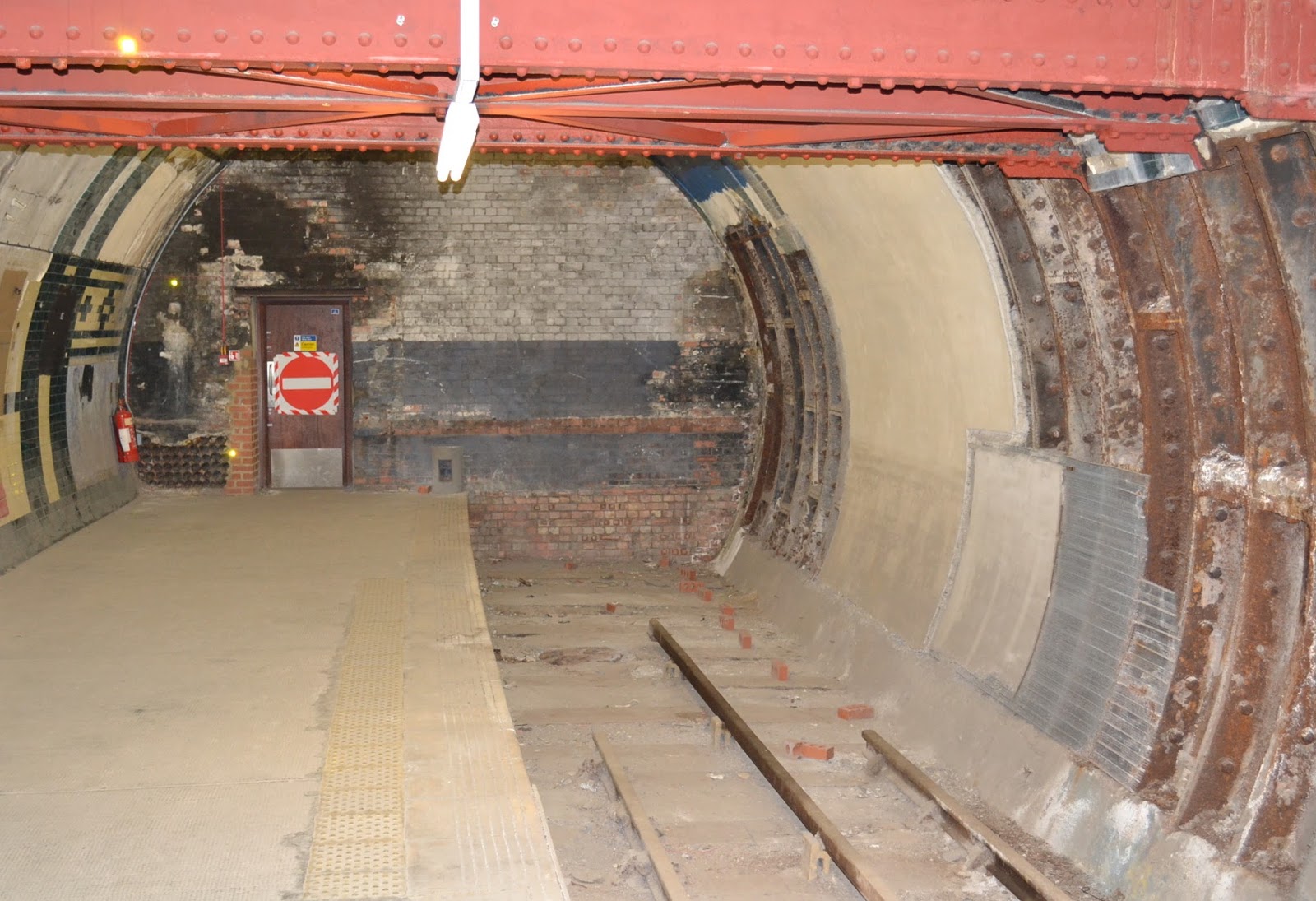 The Railway Photo Blog: Stations (5) : Eastern platform