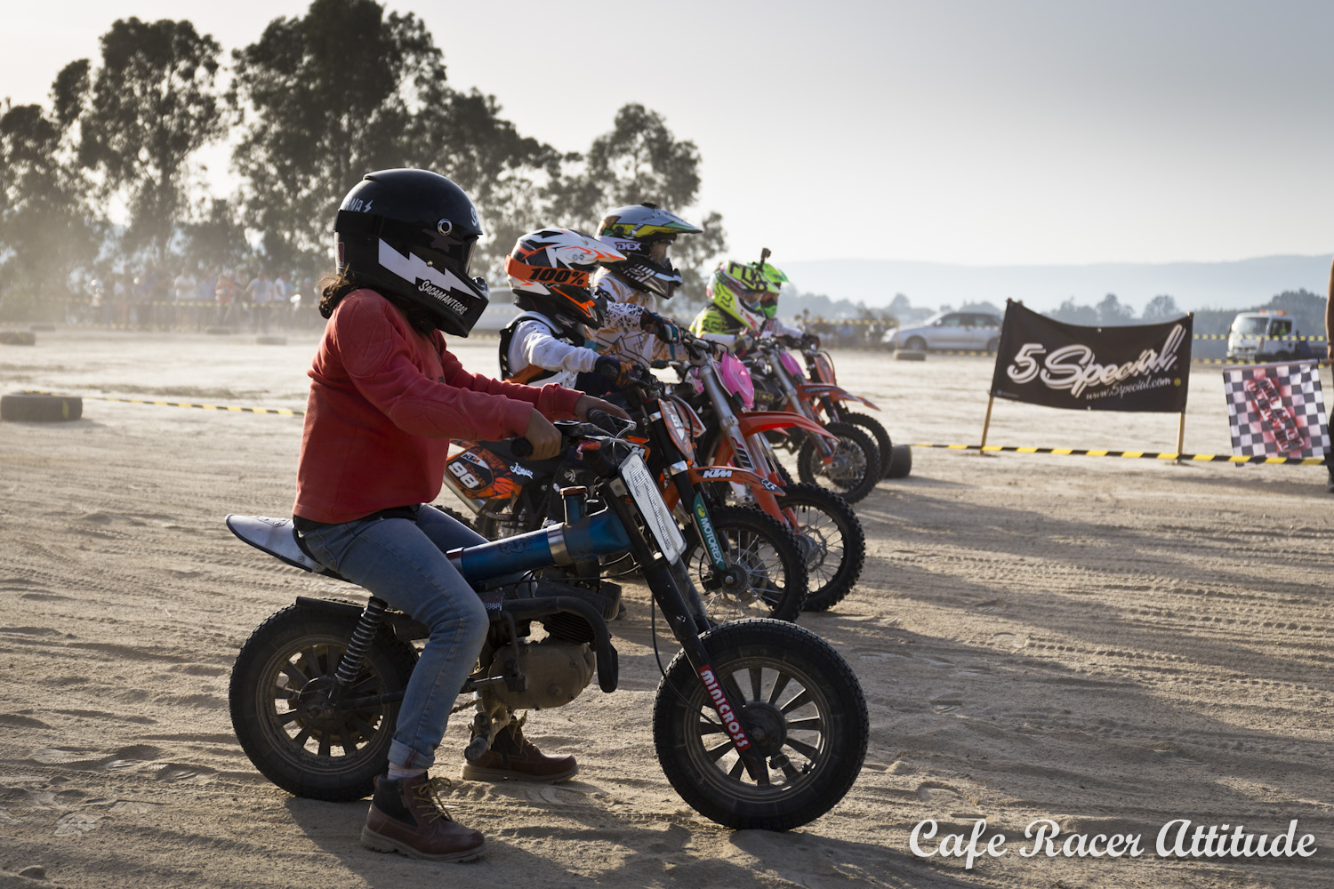 Cafe Racer Attitude: Dirt Track del Rosario (Fotos)