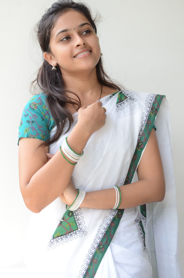 Sri Divya - Gorgeous in White Saree - Tollywood Image Spotlite