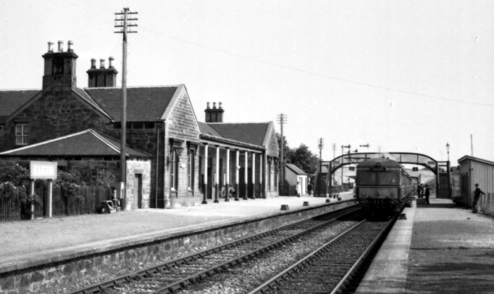 Tour Scotland: Old Photographs Railway Station Elgin Scotland