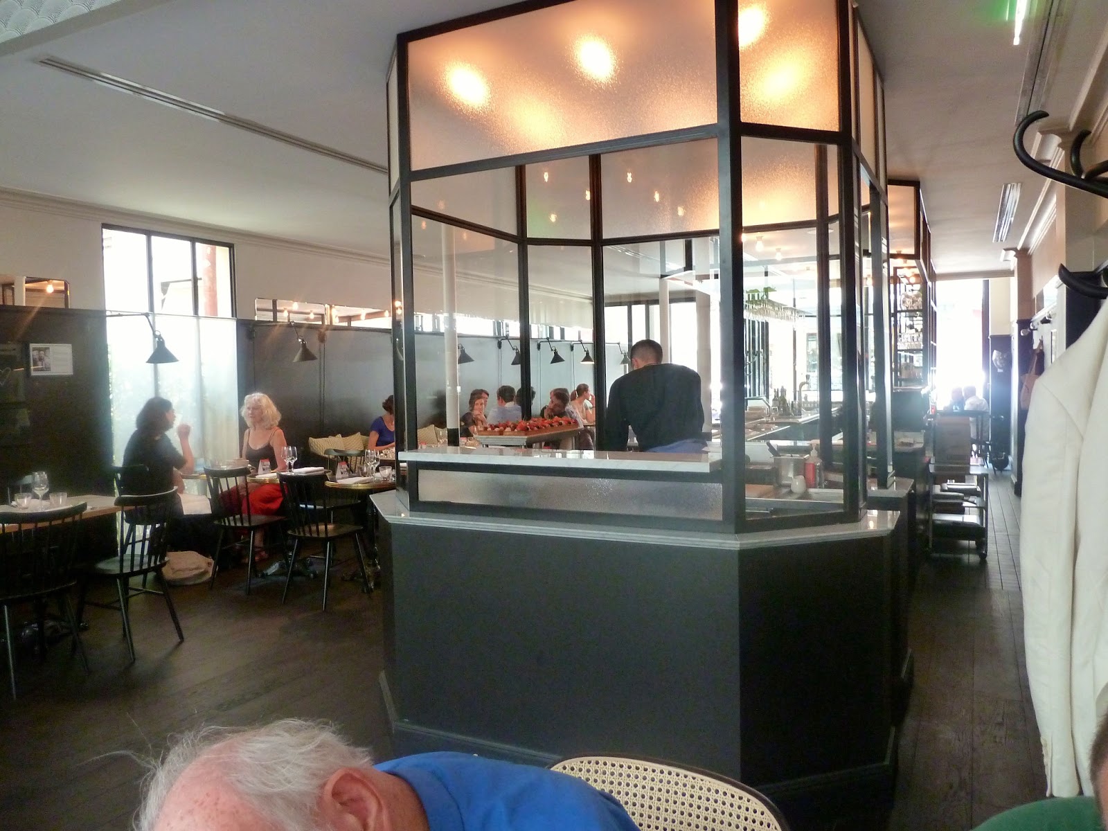 Paris Missives...: Manger -- Restaurant Review