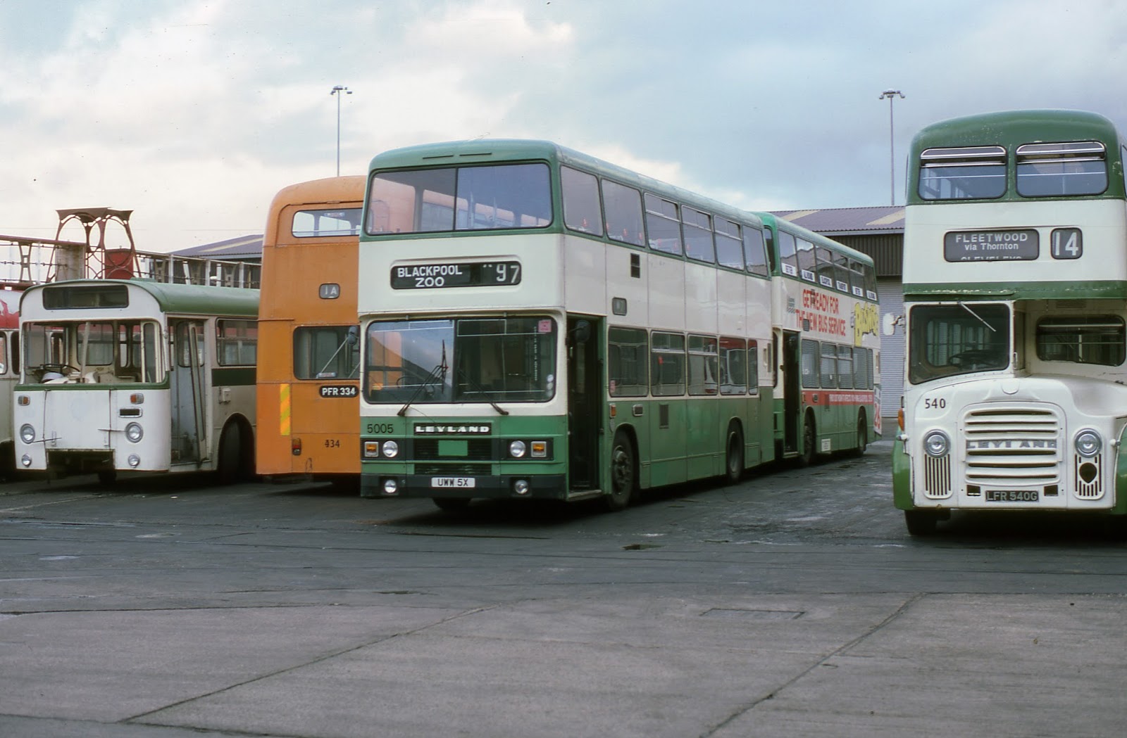 Fylde Bus Blog: White Rose in Red Rose County