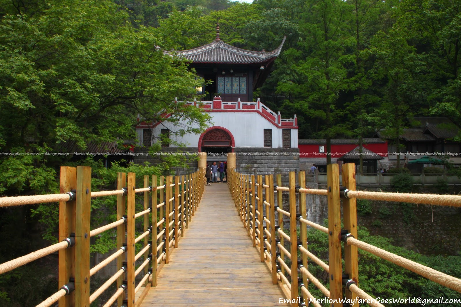 Dujiangyan - Anlan Cable Bridge ~ Merlion Wayfarer Goes World