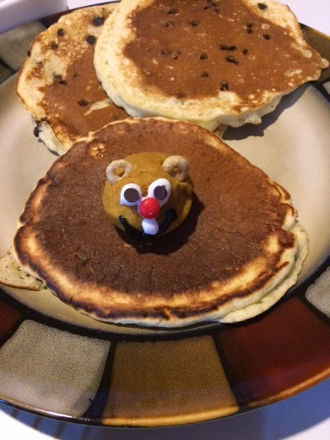 Working Mom Wonders: Groundhog Day Pancakes
