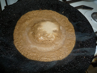 G'Gina's Kitchenette: Injera (Ethiopian Pancakes)