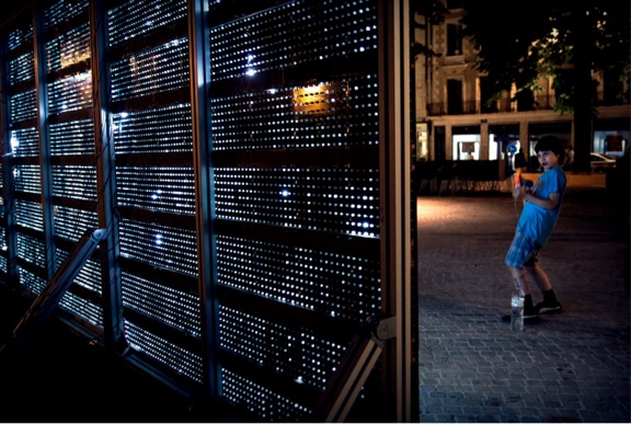 LEDstripbox: Water-Activated LED Lighting Make Lighted Graffiti Art