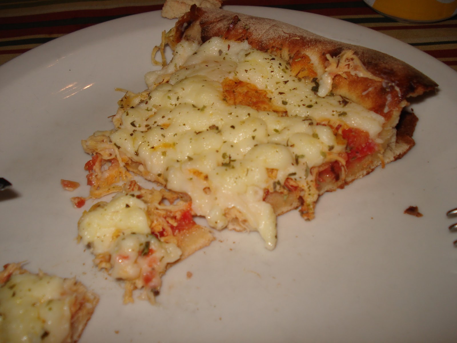 Let's talk food !!!: Homemade Chicken Pizza with Catupiry