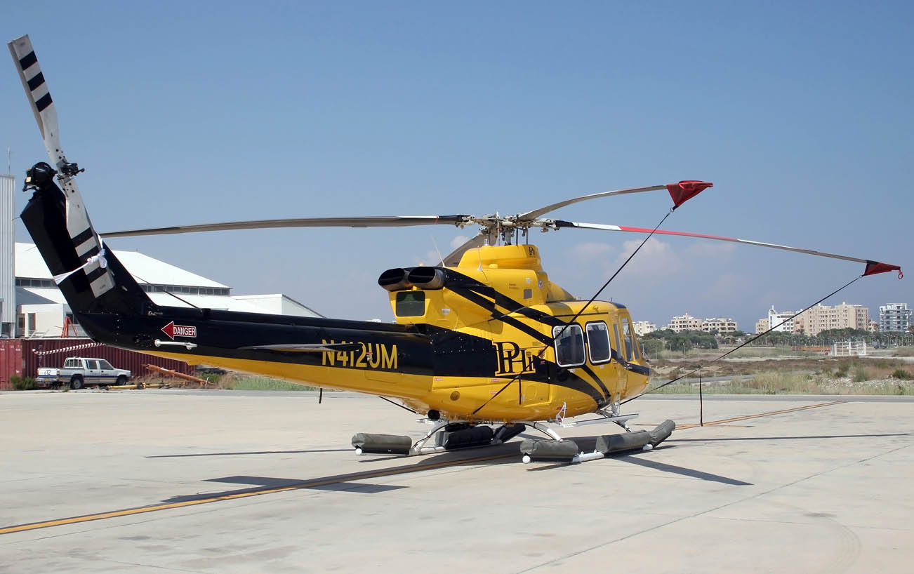 nhungdoicanh: Bell 412