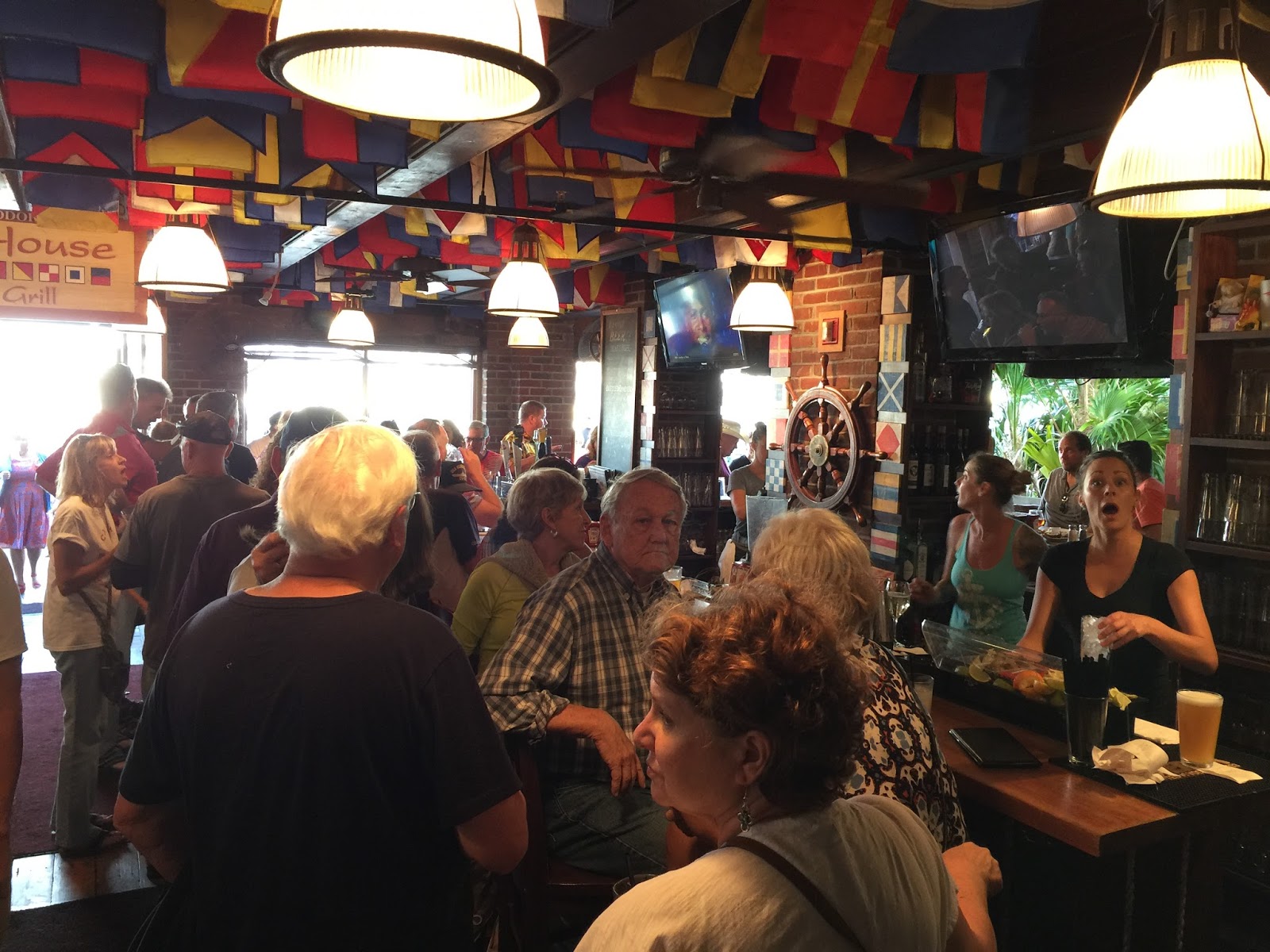 Key West Music And Happenings: Happy Hour - Key West - The Boat House!