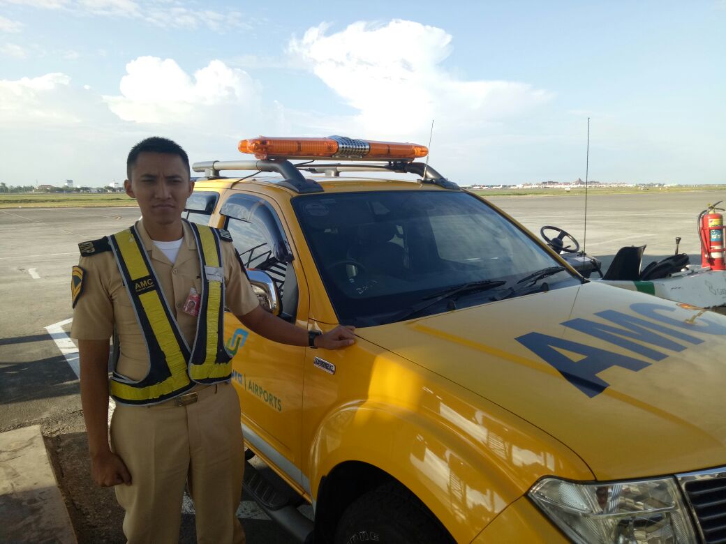 Dunia Penerbangan: PERSONEL AMC